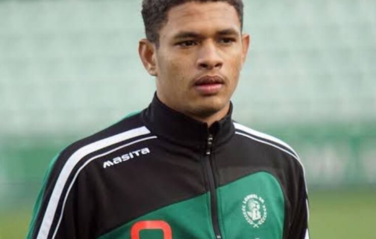 Diego Rosa, novo reforço do Bahia, desembarca em Salvador e já treina ... Diego Rosa, novo reforço do Bahia, desembarca em Salvador e já treina ...