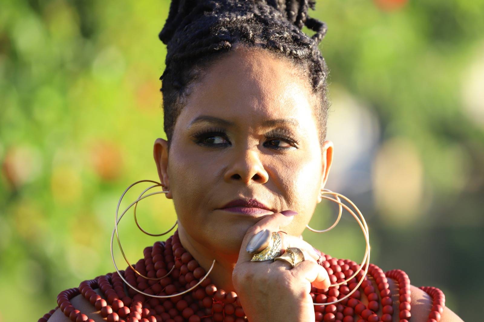 Márcia Short se apresenta na Casa da Mãe em show dançante e repleto de ...